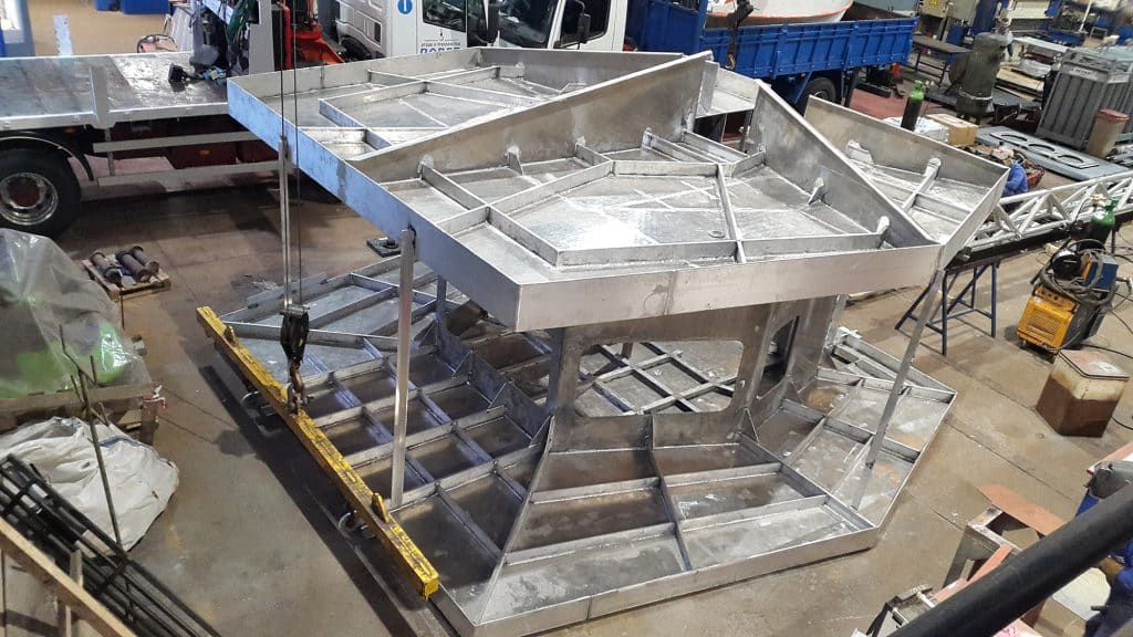 Fabricación de cofa de aluminio para el Buque Charo - Cinnaval